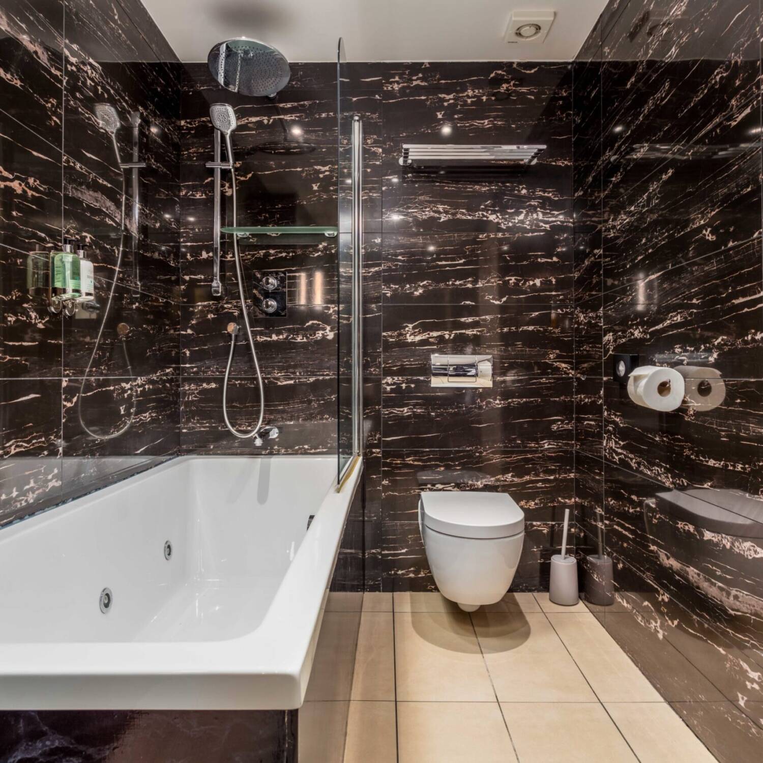 Book Direct With Donnini | Donnini Apartments