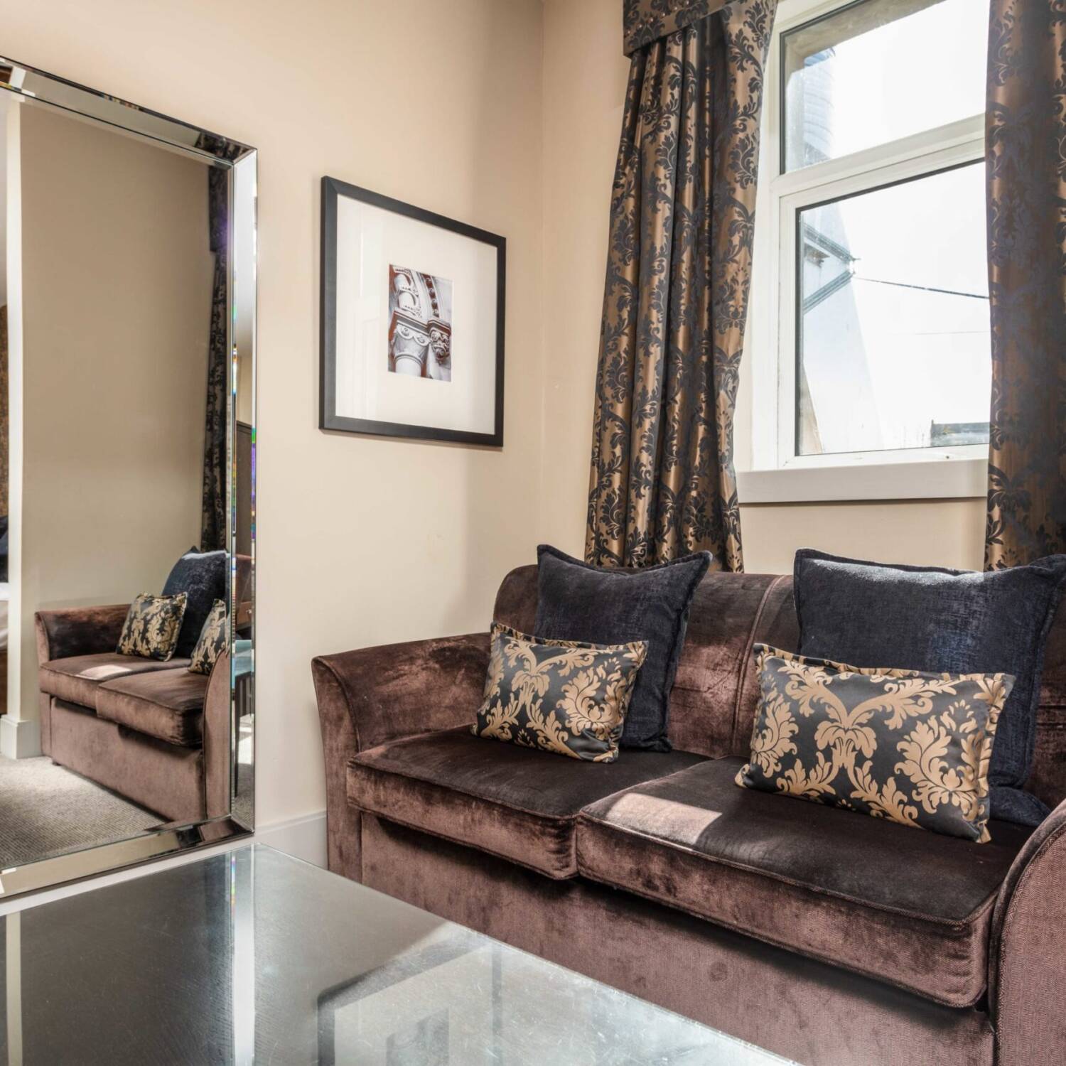 Book Direct With Donnini | Donnini Apartments